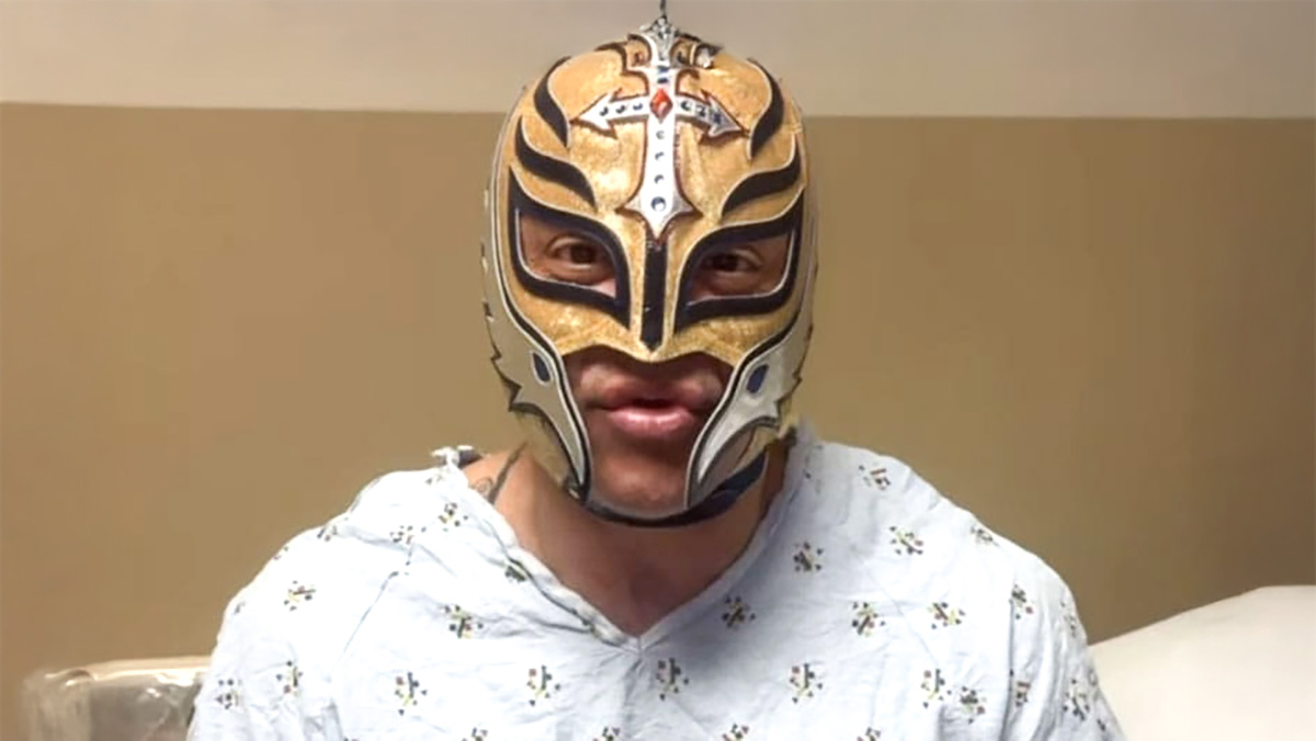 Ray Mysterio set up for surgery after adiductor muscle injury